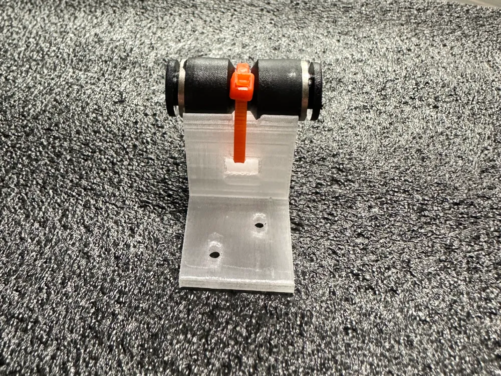 PTFE Tube Connector Wall Stand by Bence Racz - MakerWorld