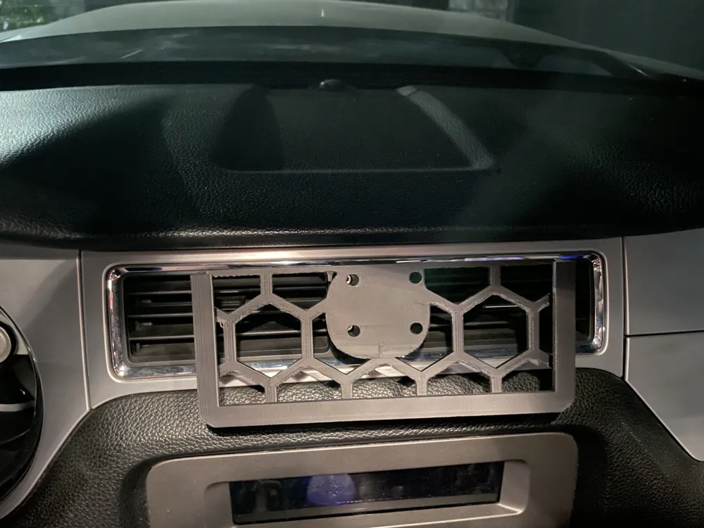 06 Mustang Handyhalterung – Kostenloses 3D-Druckmodell – MakerWorld