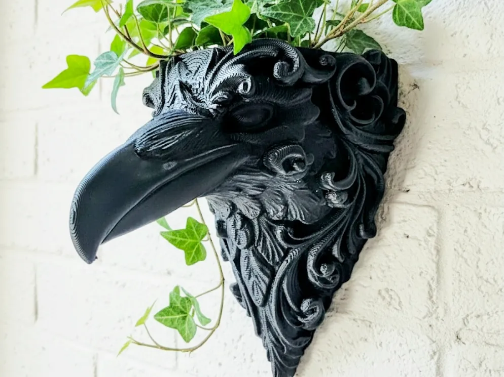 Elegant Gothic Raven Planter Wall Hang - Free 3D Print Model - MakerWorld