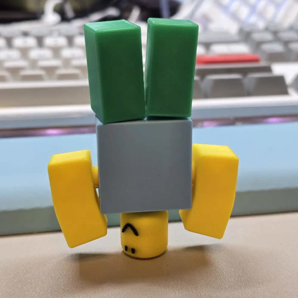 Roblox NOOB – Articulated Figure & Keyring - Free 3D Print Model ...