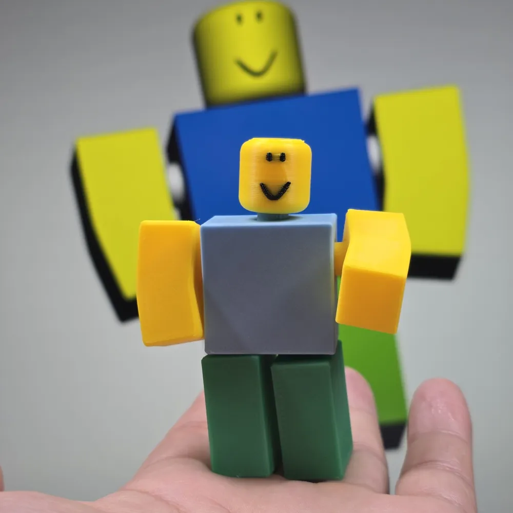 Roblox NOOB – Articulated Figure & Keyring - Free 3D Print Model ...