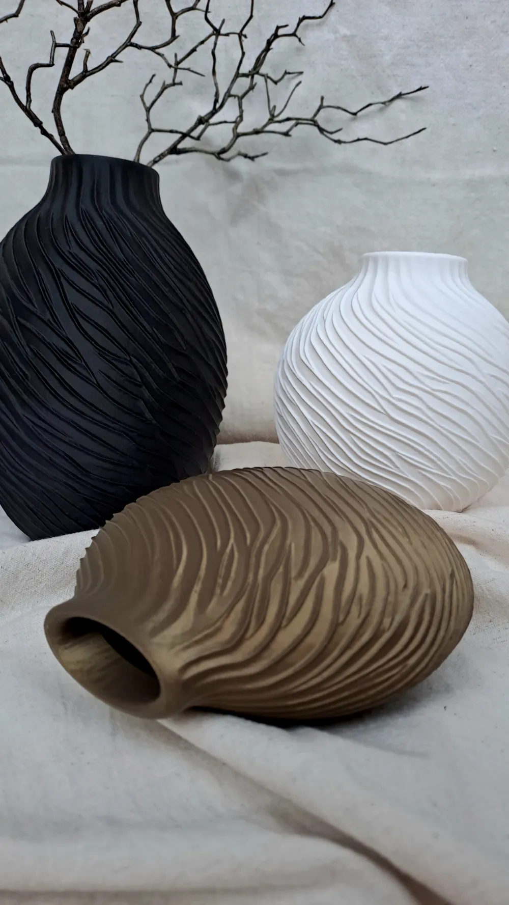 Storm Wave Vase - Free 3D Print Model - MakerWorld