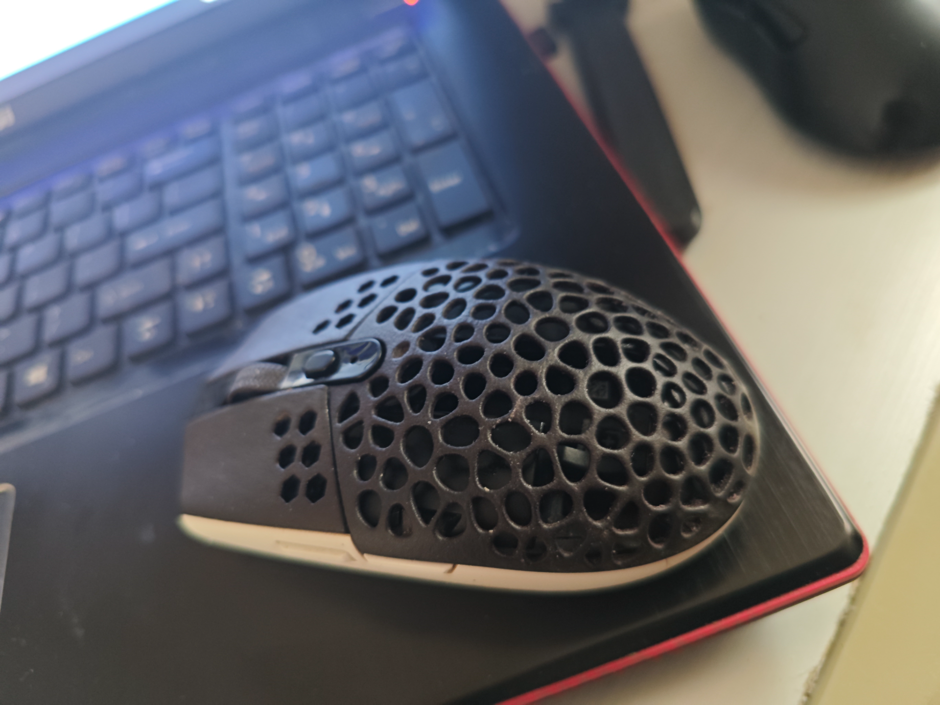 Logitech G304/305 Tyson Polygon Battery Cover Original Size Breathable ...