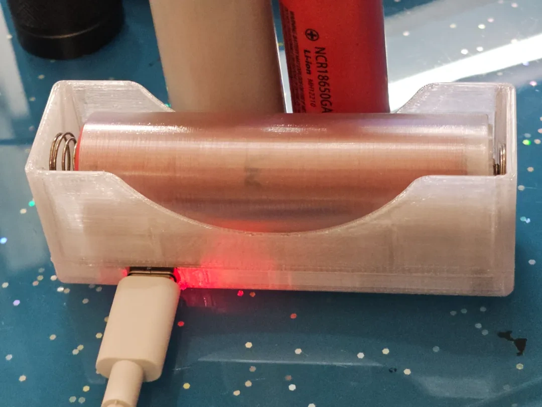 21700 Lithium Battery Charger (using a Type-C TP4056-1A charging module ...