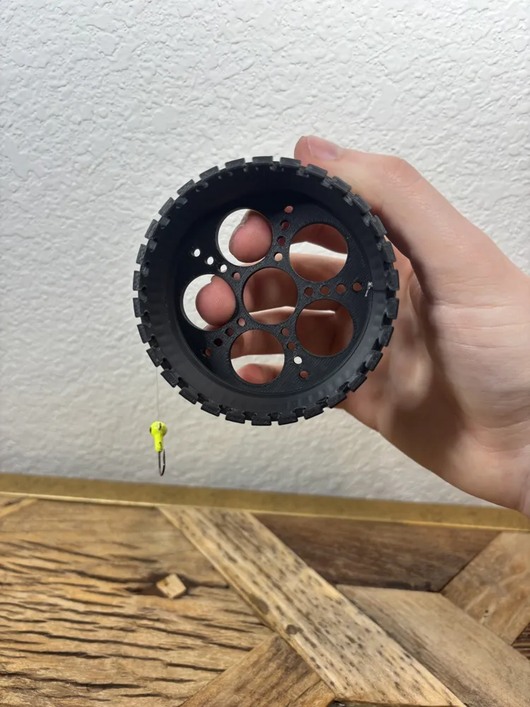 Handreel Fishing Kit w/ Storage - Free 3D Print Model - MakerWorld