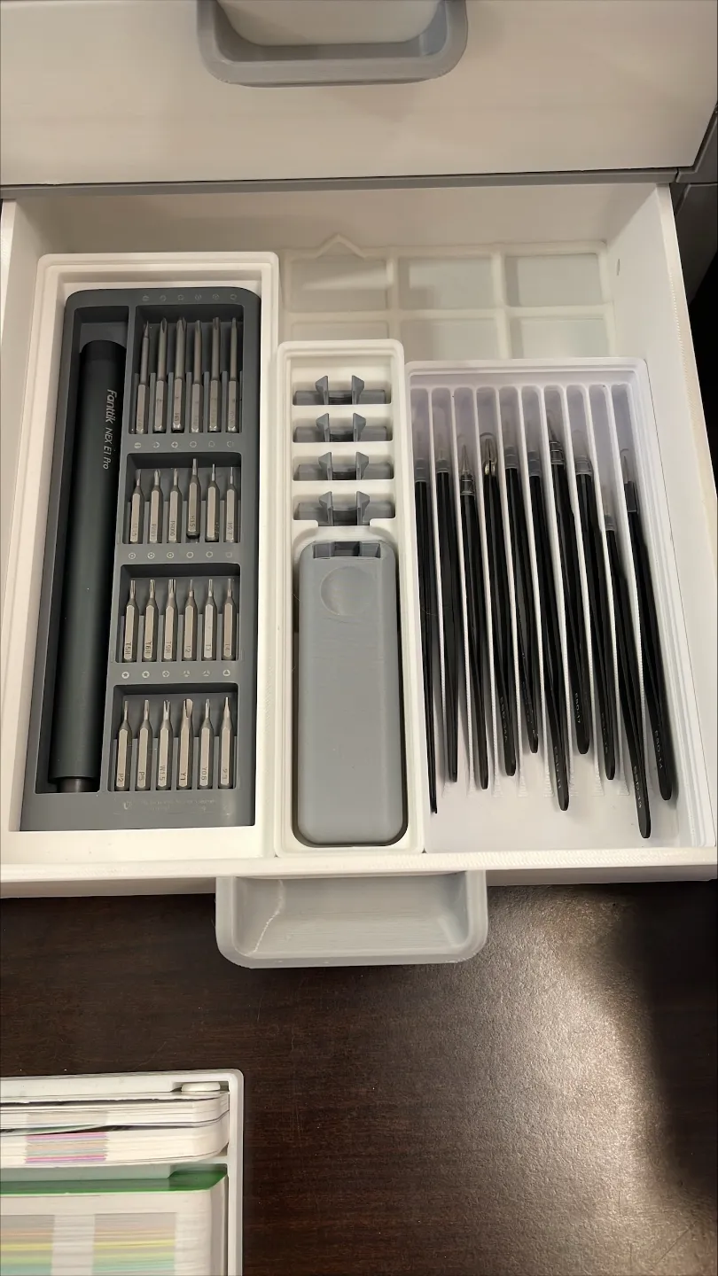 [BaBo] full-tray insert gridfinity adapter 7x7+ Remixed by AeonJoey ...