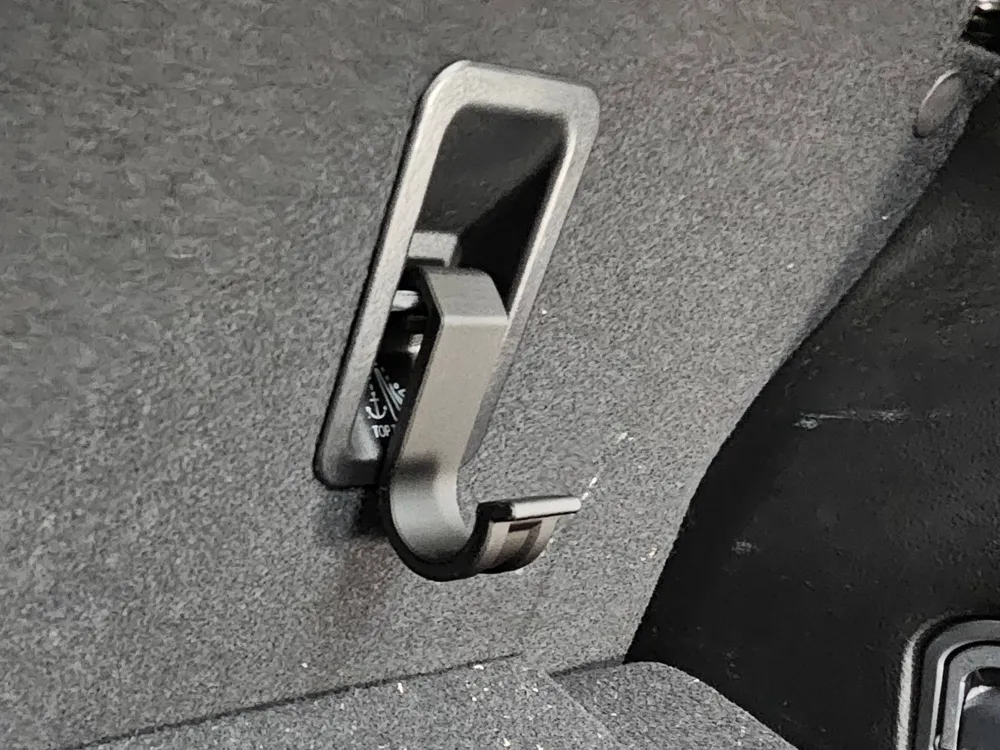 Umbrella hooks Isofix mounting by RobertoZen MakerWorld: Download Free ...