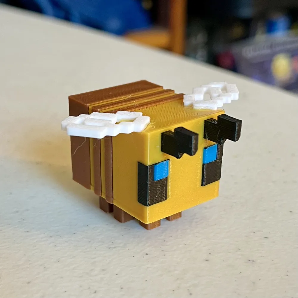 Minecraft Pixelated Bee Figure and Keychain - Free 3D Print Model ...