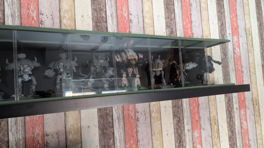 Vitrine / Display Case - Free 3D Print Model - MakerWorld