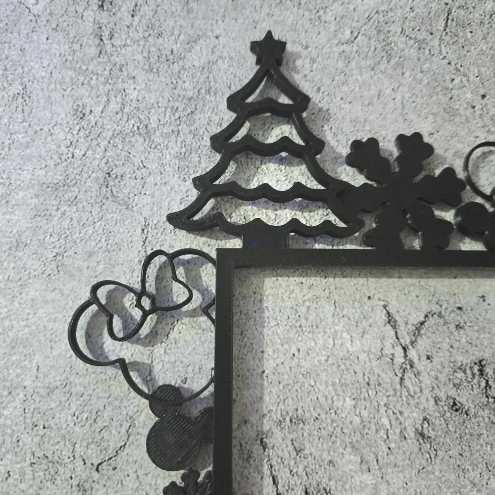 Disney Christmas Door Corner Decoration - Free 3D Print Model - MakerWorld