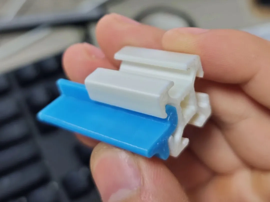 2020 Profile Shelf Support by Xlb4258 - MakerWorld