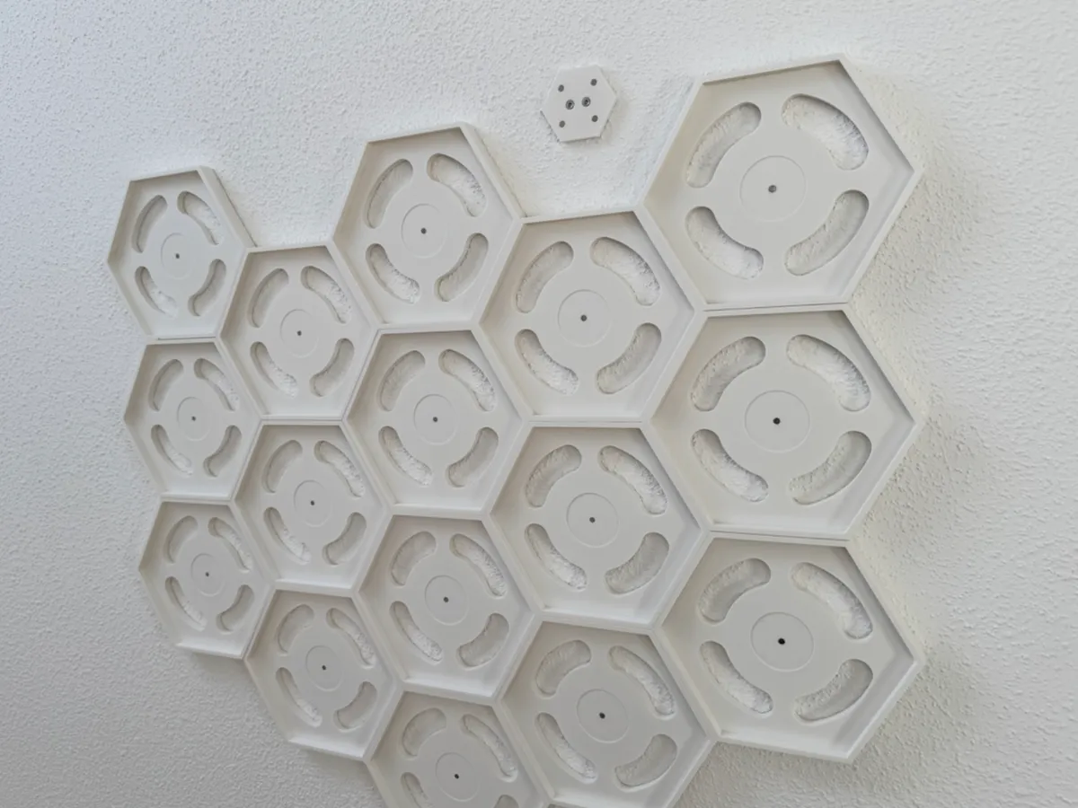 Magnetic Hexagon Picture Frame by v!ce12 MakerWorld: Download Free 3D ...