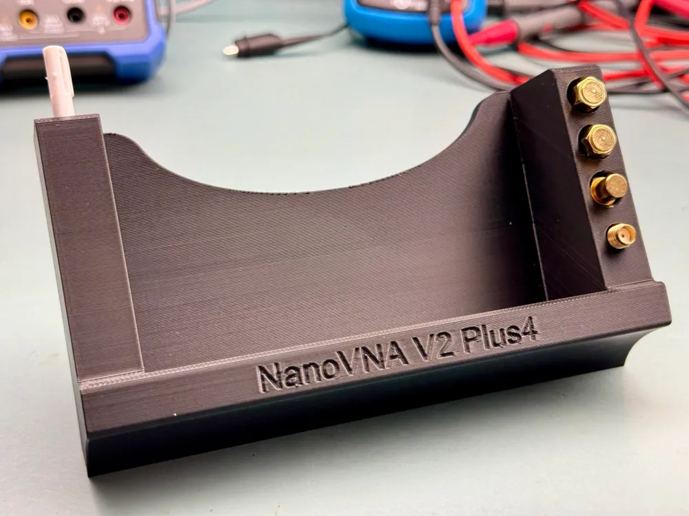 NanoVNA V2 Plus4 Stand by Gaudibursch74 - MakerWorld