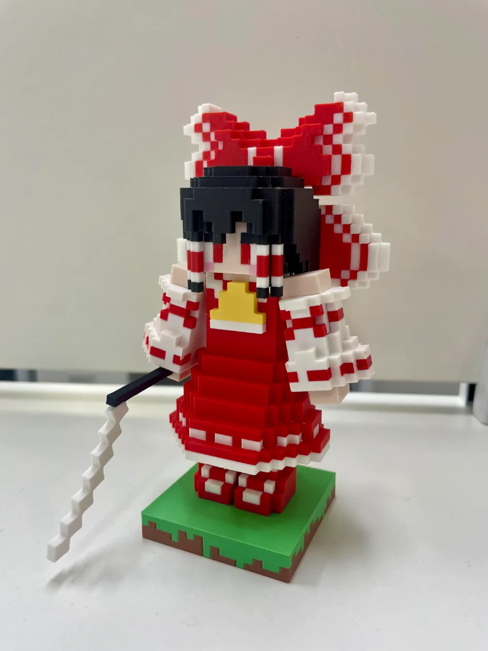 TouHou Project reimu MC style - Free 3D Print Model - MakerWorld