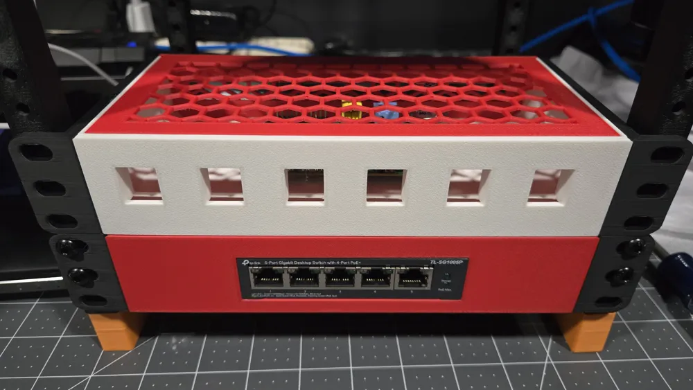 Openrack 1U Raspberry Pi Model B Enclosure Remixed by spyder007 ...