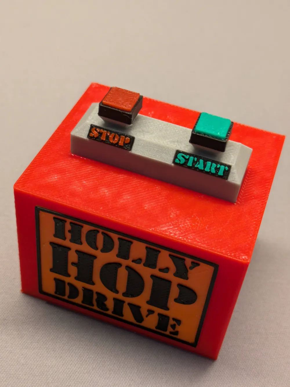 Holly Hop Drive by geo.luki - MakerWorld