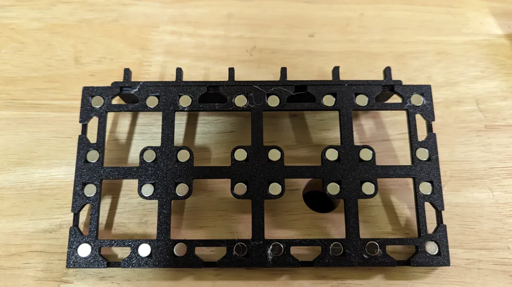 Pegboard Gridfinity Refined 4x2 Remixed by marciealana - MakerWorld