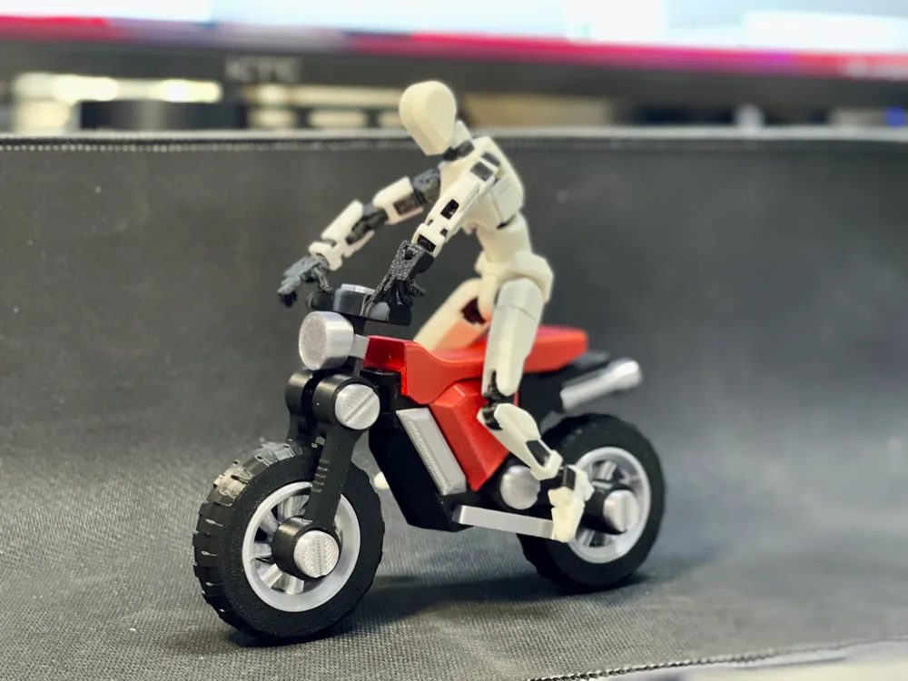 Building blocks to assemble motorcycles 拼装摩托车 by 上进的up主 - MakerWorld