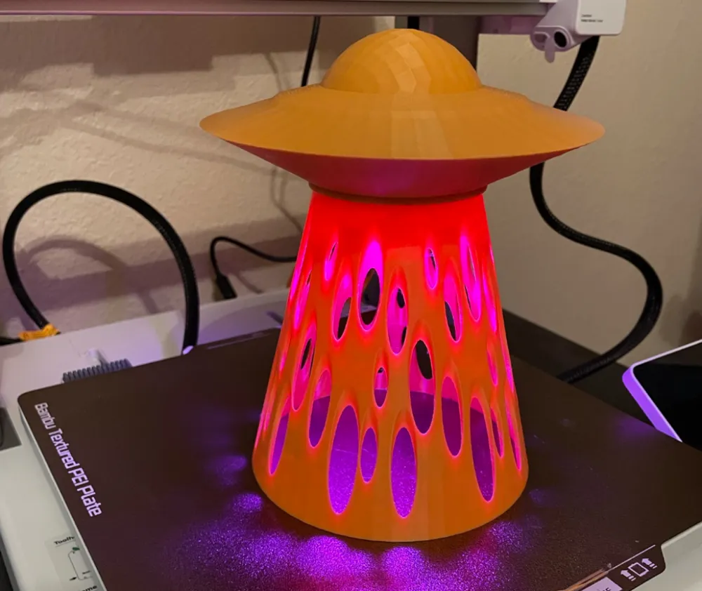 Ufo Desk Lamp Bambu Lab Puck lights by user_1820791549 MakerWorld ...