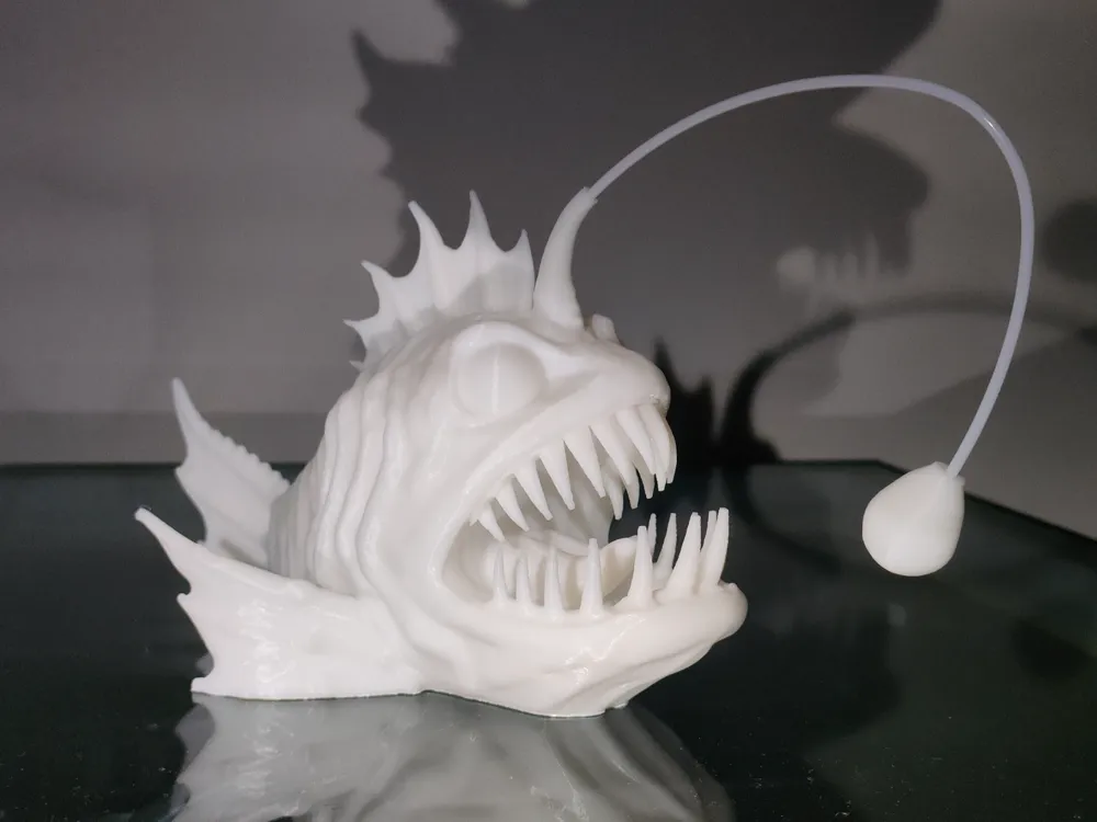 Scary Anglerfish! by TomczukCustoms MakerWorld: Download Free 3D Models