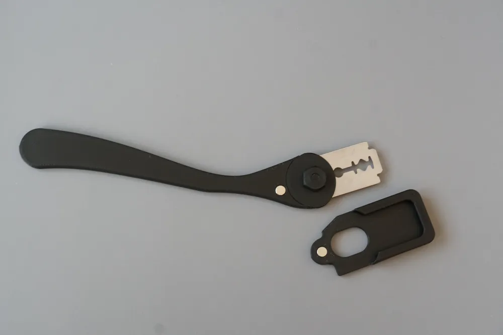 Scoring Lame With Safety Cover - Free 3D Print Model - MakerWorld