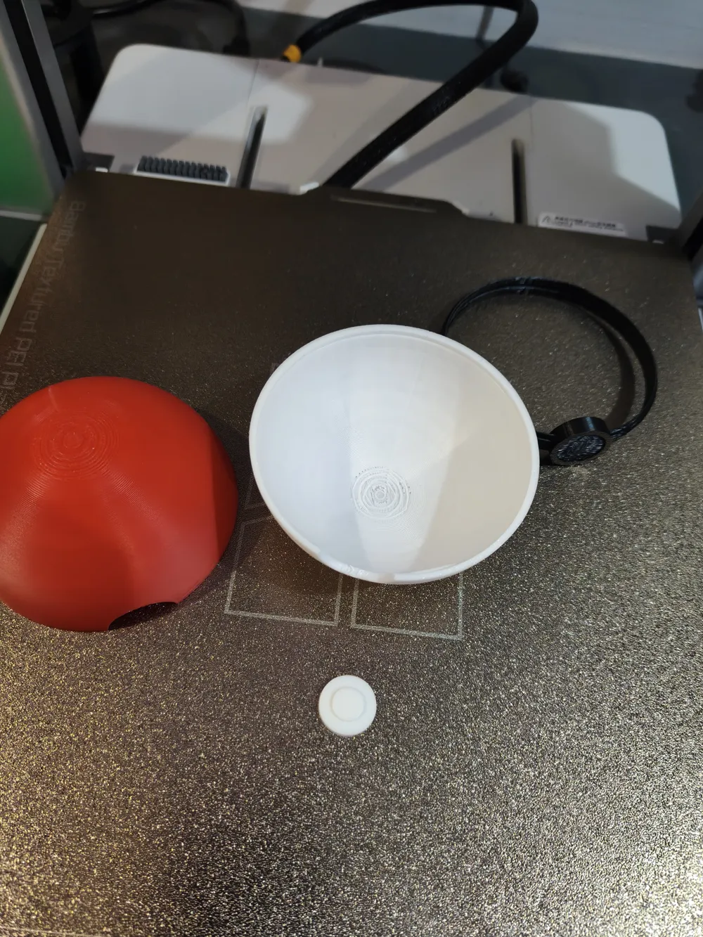 Pokéball – Kostenloses 3D-Druckmodell – MakerWorld