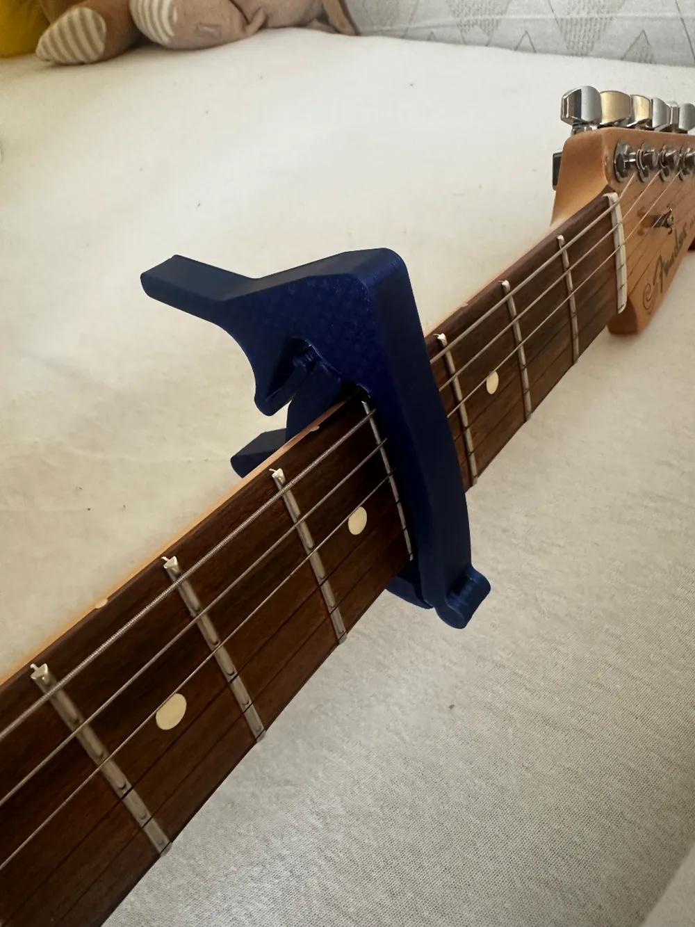 Guitar capo for curved fretboard by chessdesign MakerWorld: Download ...