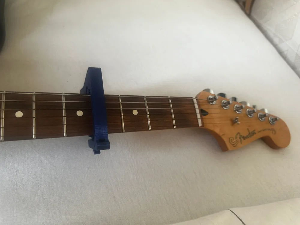 Guitar capo for curved fretboard by chessdesign MakerWorld: Download ...