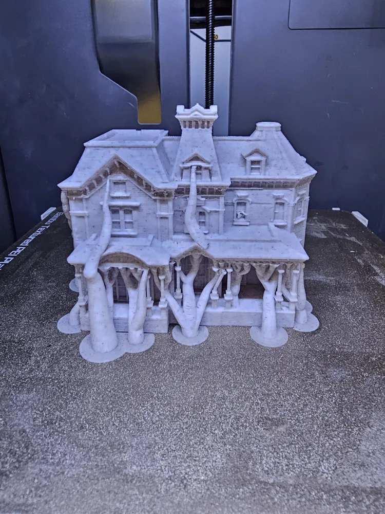 Stranger Things Creel House miniature - Free 3D Print Model - MakerWorld