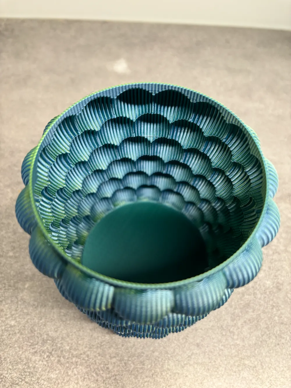 Bubble vase by Nicek MakerWorld: Download Free 3D Models