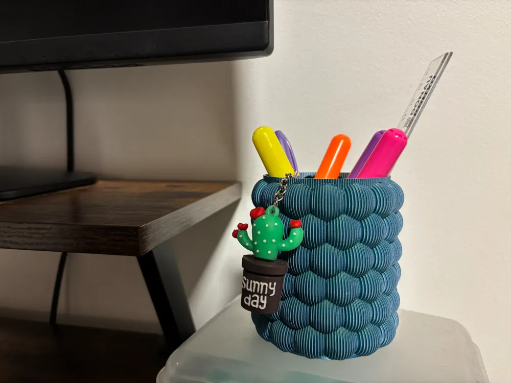 Bubble vase by Nicek MakerWorld: Download Free 3D Models