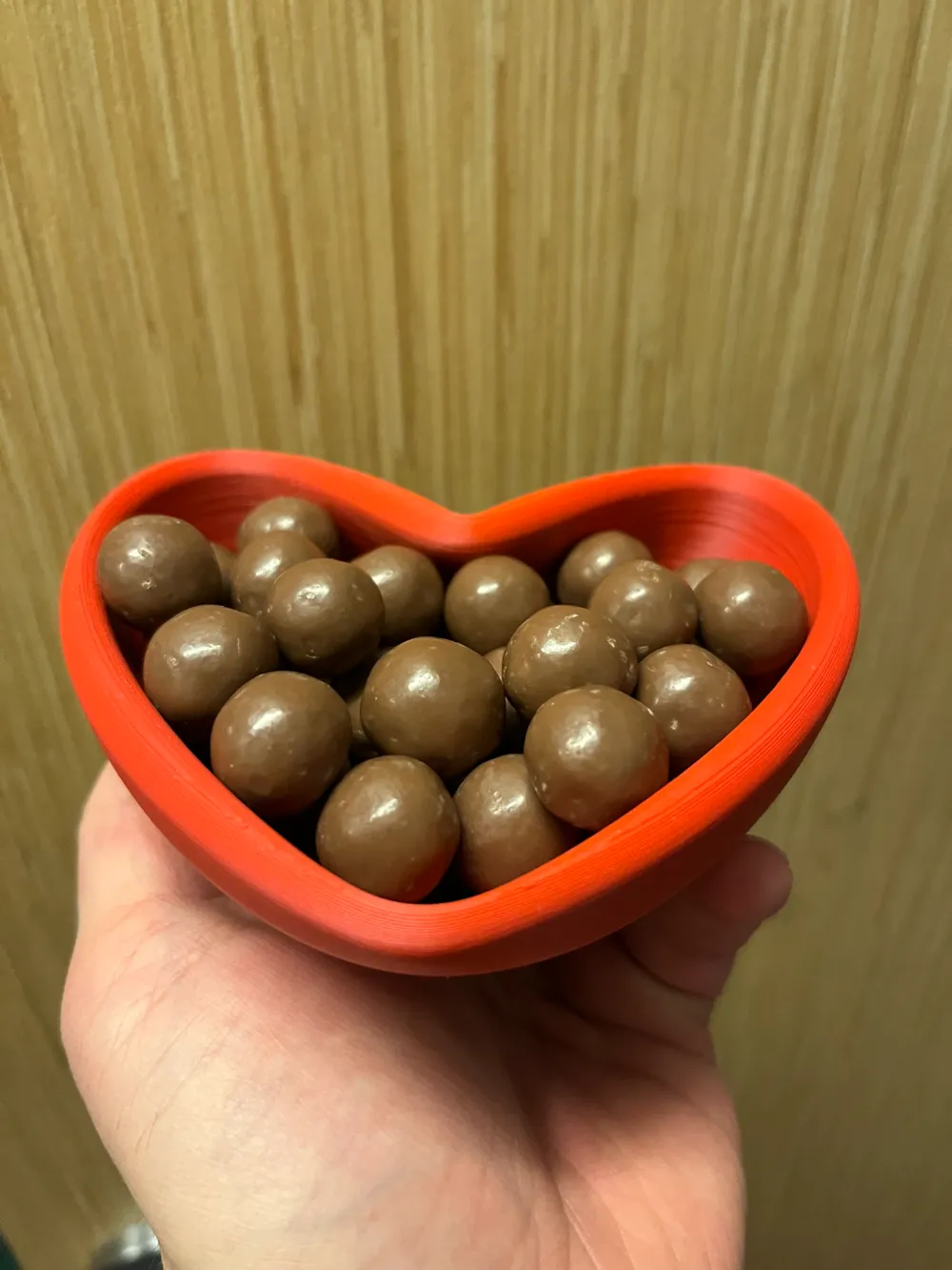 Valentine's Day Heart Candy Bowl by Zoidbergererer - MakerWorld