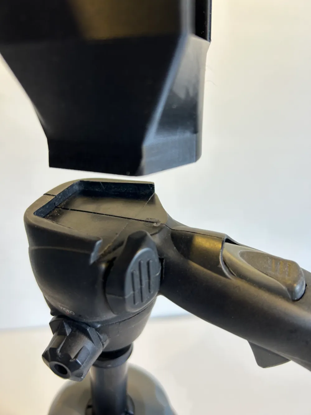 Riffle-mount for Manfrotto 785 Tripod by user_4171684393 - MakerWorld