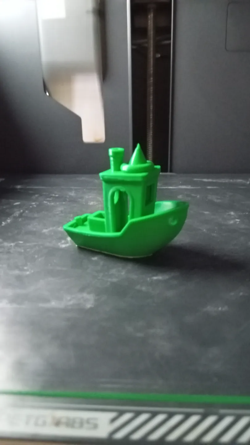 Birthday Benchy by Patrick Prints - MakerWorld
