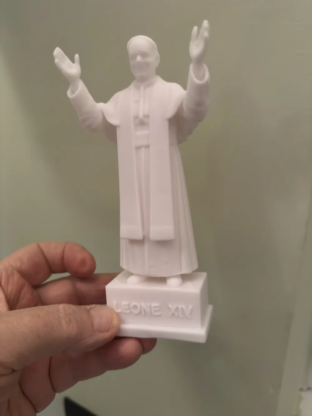 Statue of the new pontiff Pope LEONE XIV by Print_Roma_3DMakerWorld ...