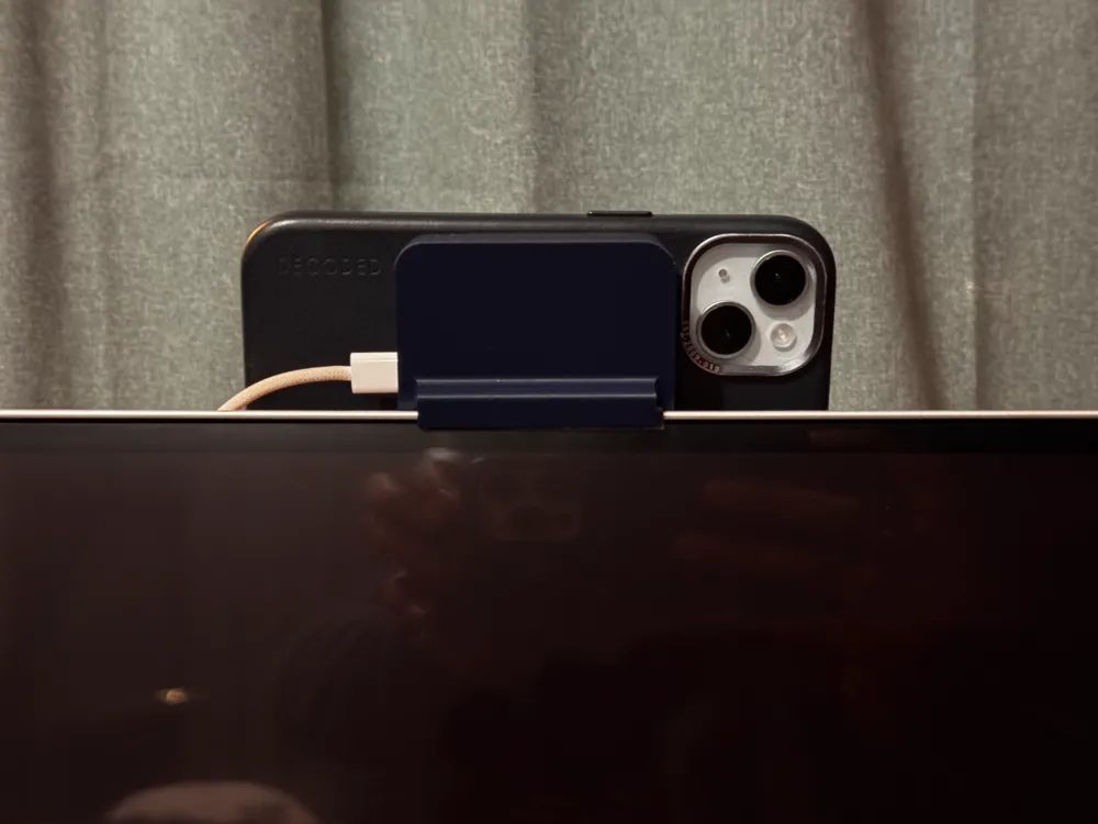 iPhone continuity mount for monitors (Magsafe) by Athem - MakerWorld