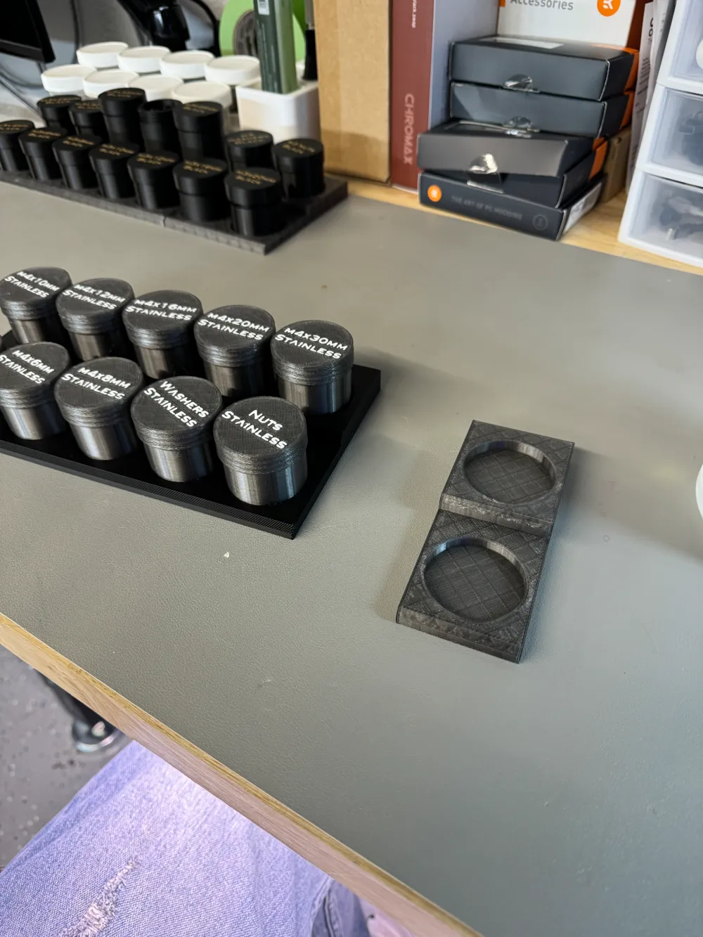 Screw cap Containers with Base by masarweh925 - MakerWorld