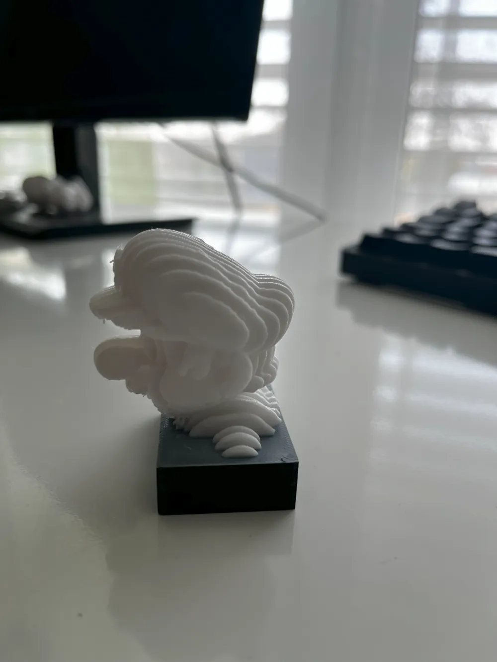 Super Mario Bust Modern line style by Maxi - MakerWorld