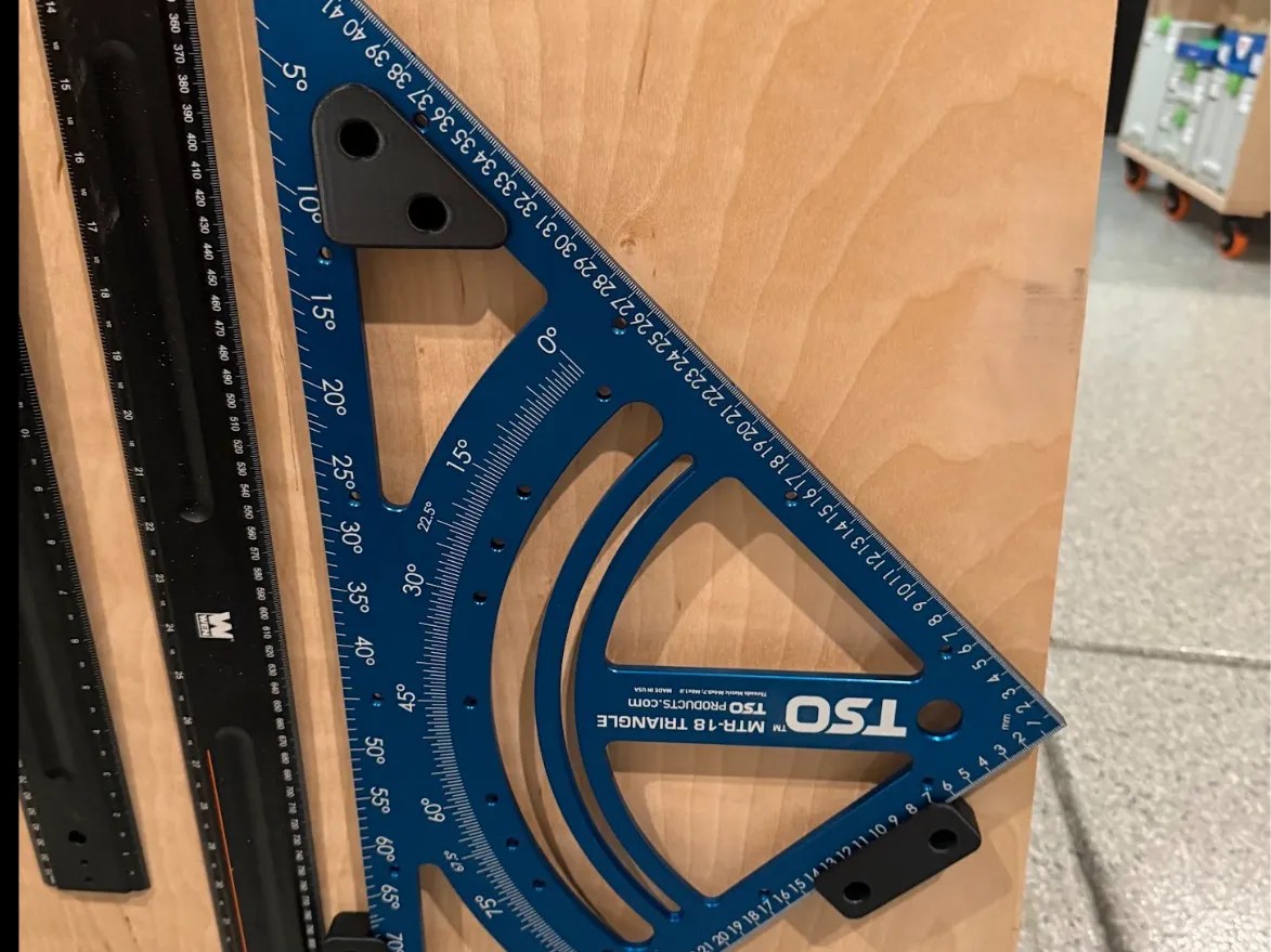 TSO MTR-18 Triangle Wall Mount - Free 3D Print Model - MakerWorld