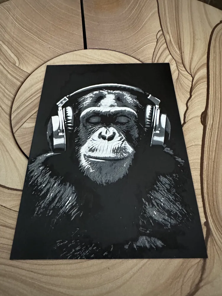 Hueforge Monkey with Headphones - Free 3D Print Model - MakerWorld