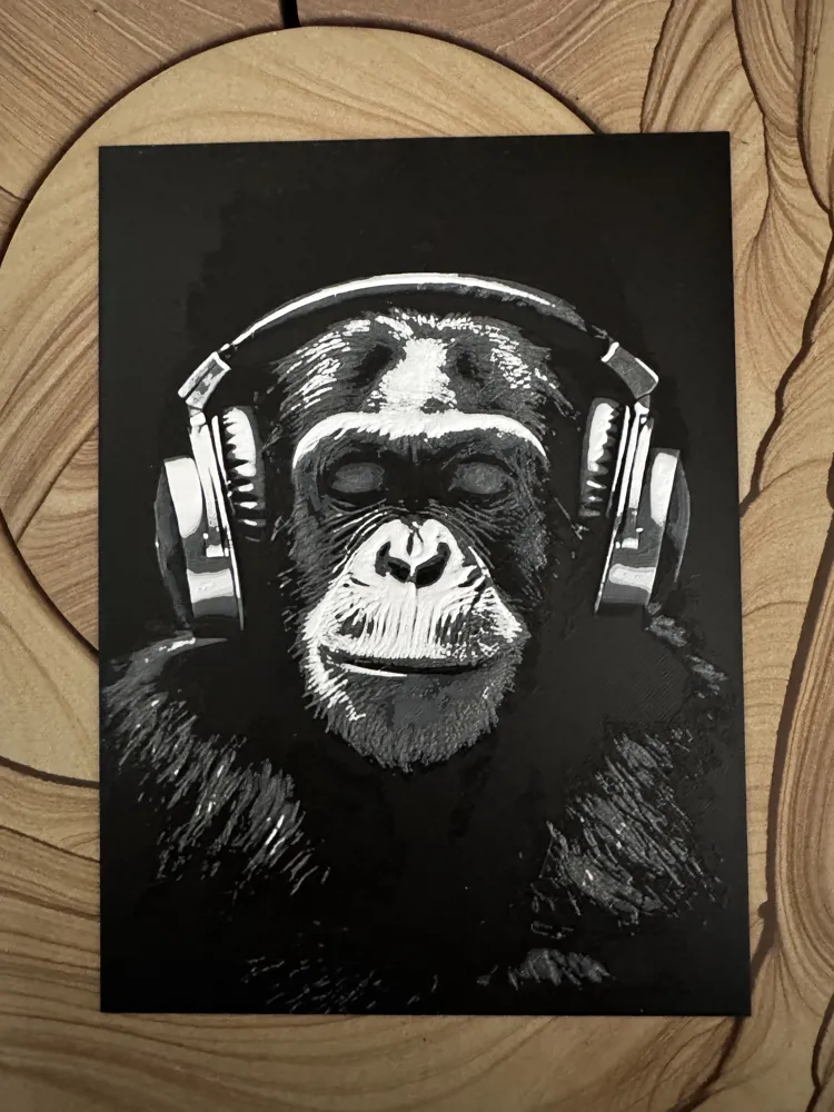 Hueforge Monkey with Headphones - Free 3D Print Model - MakerWorld