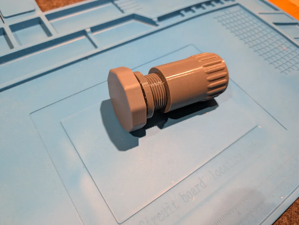 Pollen press with customizable stamp - Free 3D Print Model - MakerWorld