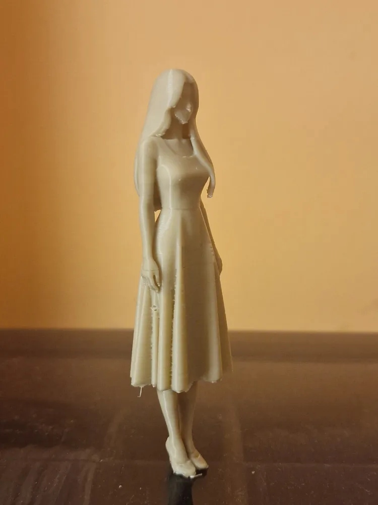 Female figurine statue, women - Free 3D Print Model - MakerWorld