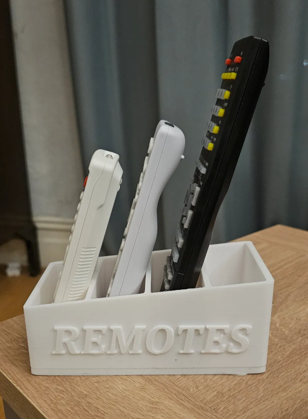 Rounded Remote Control Holder. by Golden Dad - MakerWorld