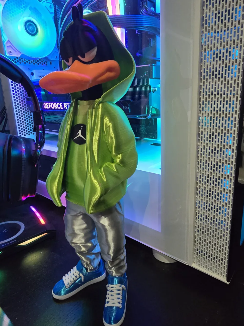 Separate Urban Daffy Duck MJ Background logo - Free 3D Print Model ...