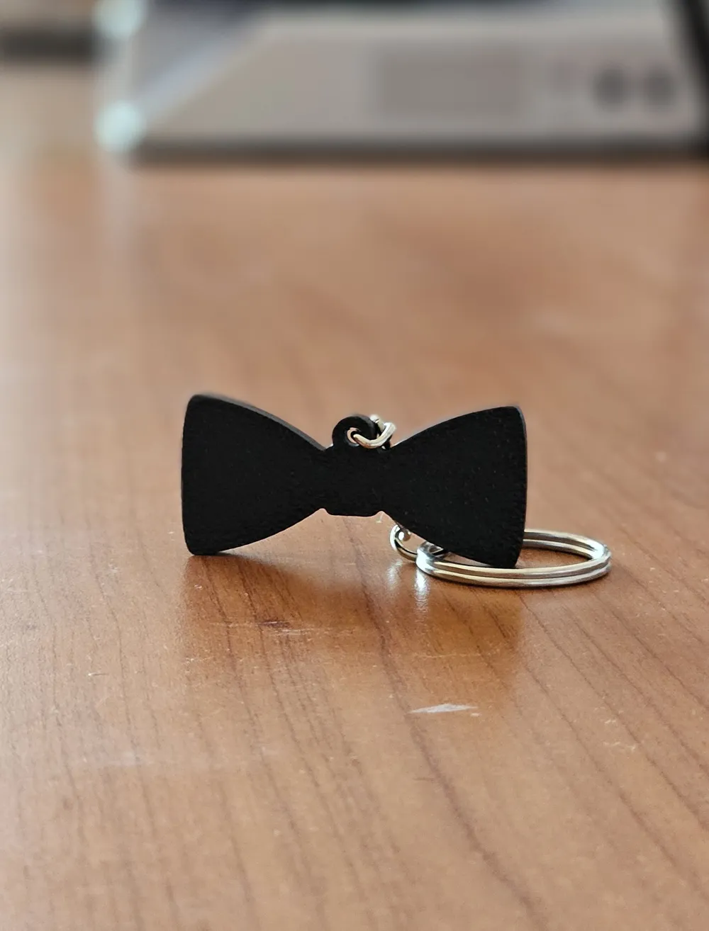 Bow Tie Keychain by Turi Pirrone MakerWorld: Download Free 3D Models