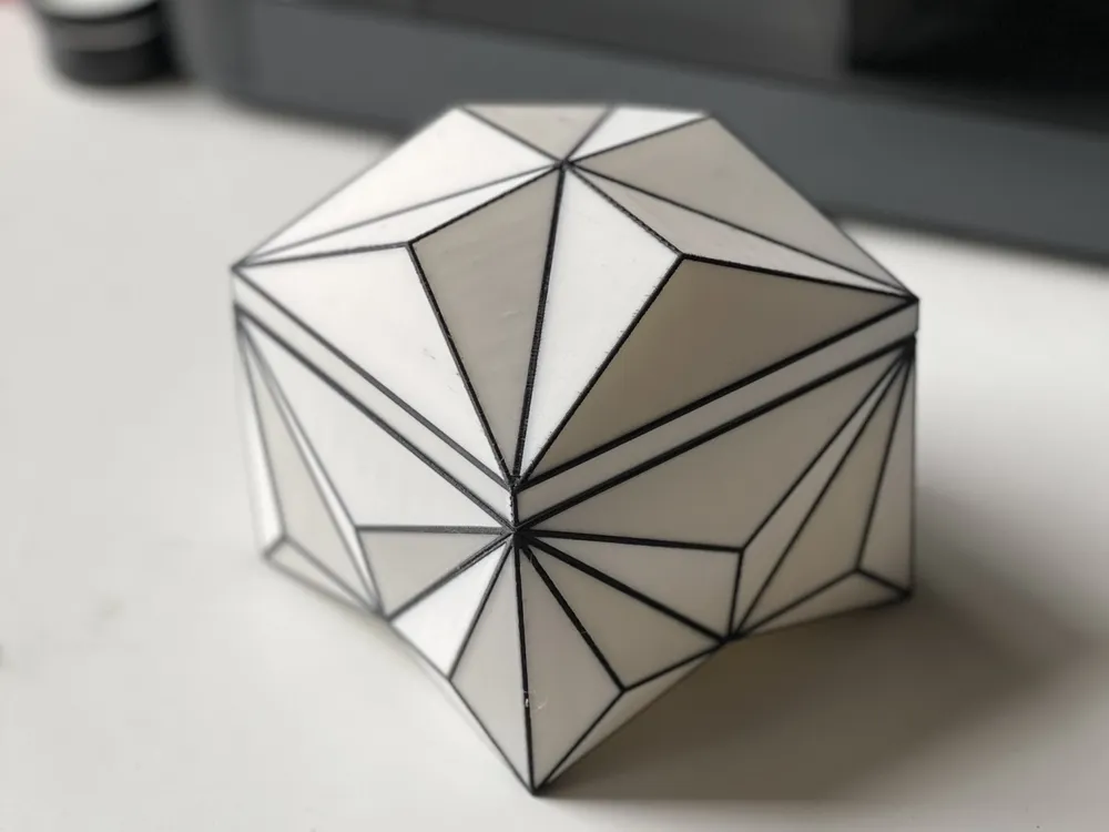 Cubist Polygon Box by Moarti - MakerWorld