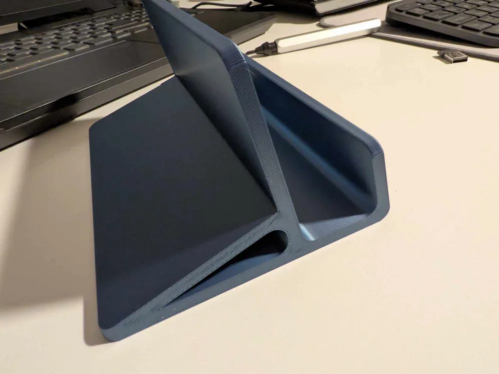 Horizontal Laptop Stand - Improved by Jiwet MakerWorld: Download Free ...