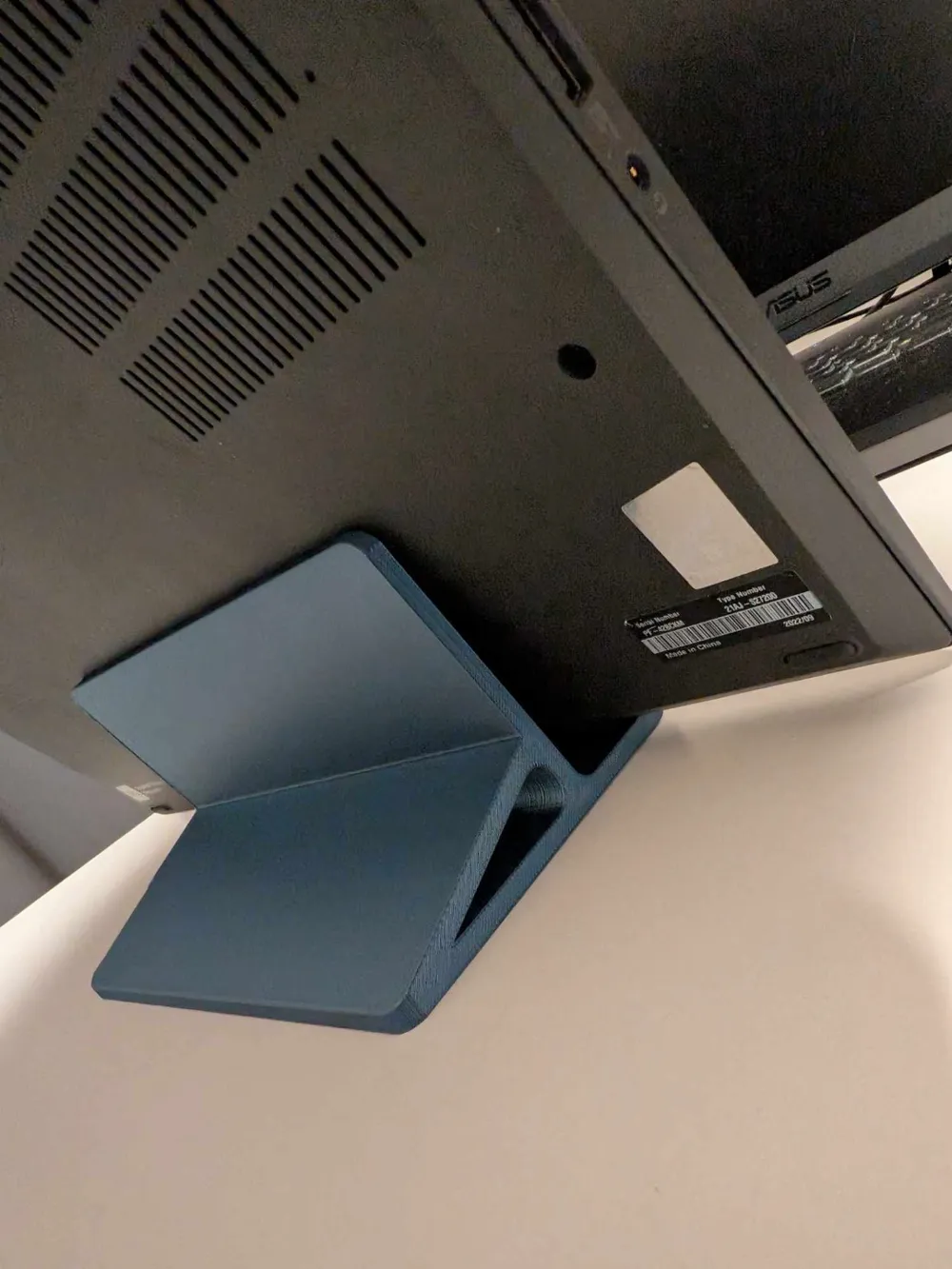 Horizontal Laptop Stand - Improved by Jiwet MakerWorld: Download Free ...