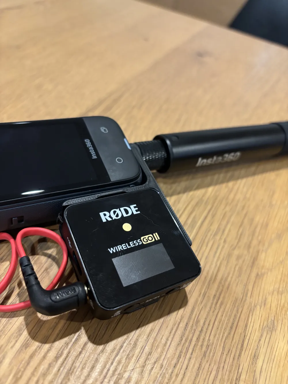 Insta360 cold shoe for Rode Wireless Go microphone by Monte MakerWorld ...
